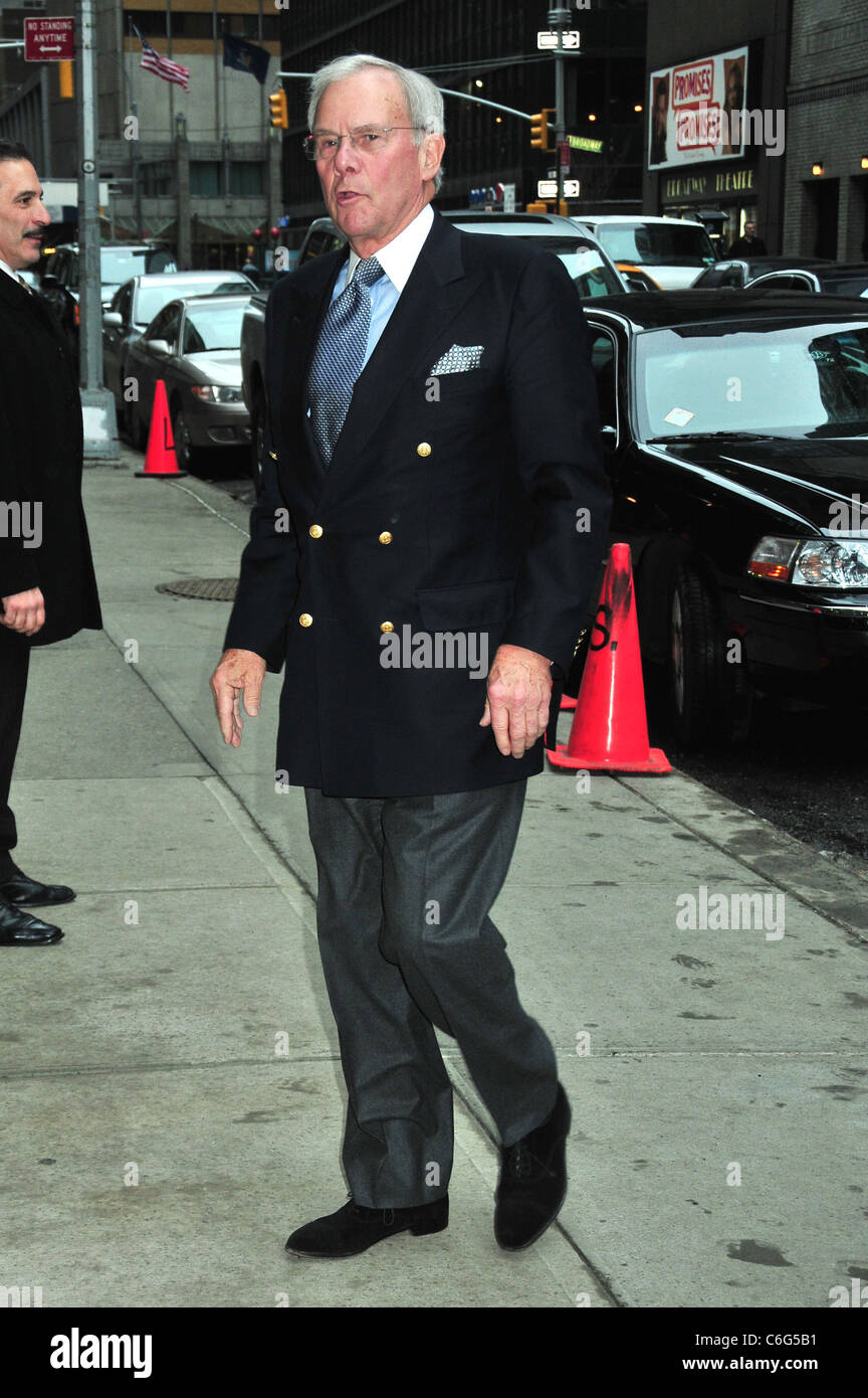 Tom Broakaw outside the Ed Sullivan Theatre for the 'Late Show With ...