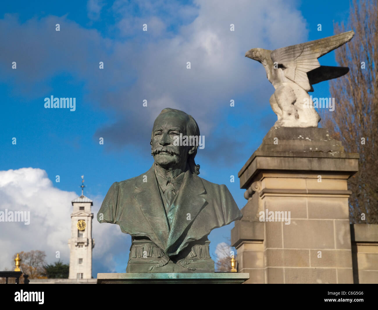 The Jesse Boot statue at Highfields Park in Nottingham, Nottinghamshire ...
