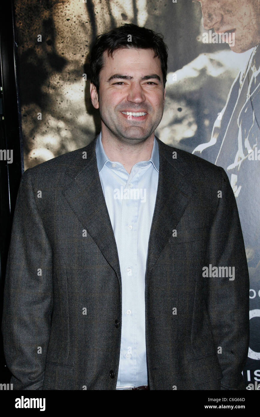 Ron livingston the pacific premiere hi-res stock photography and images ...