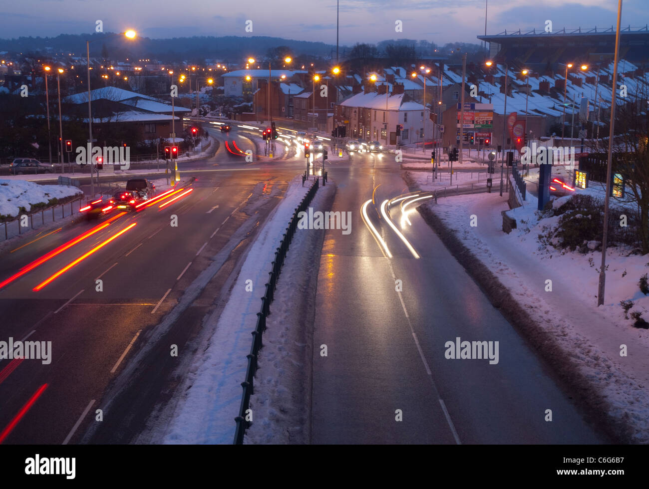 A winter night in Mansfield Nottinghamshire, England UK Stock Photo - Alamy