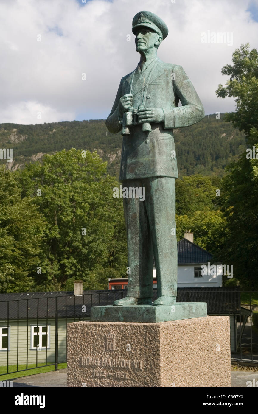 Statue Bergen Norway High Resolution Stock Photography and Images - Alamy
