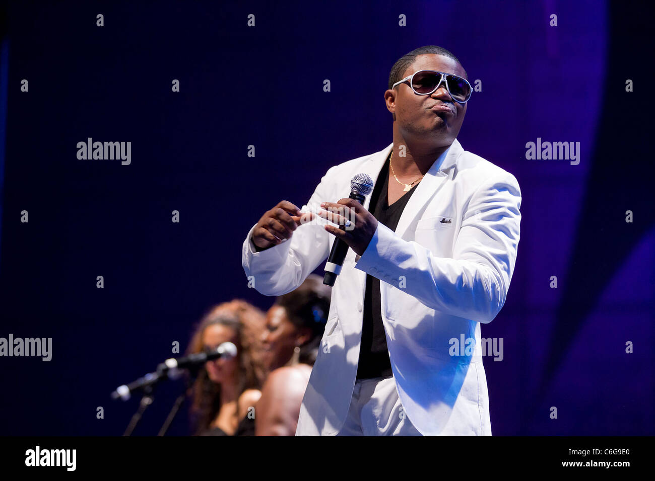 Maya Cool performing at the Festival FestiAngola held at the Pavilhao ...