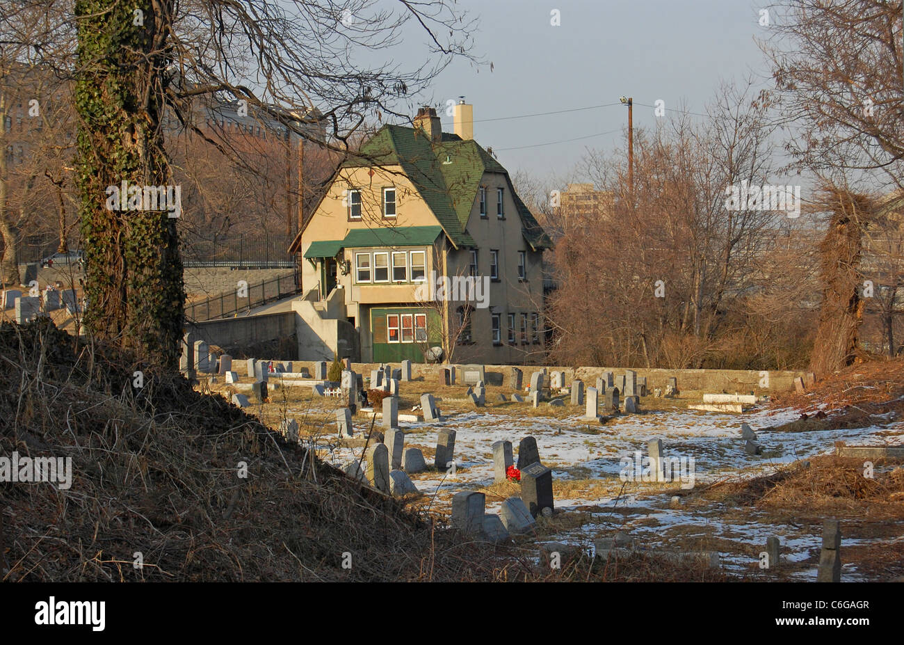War grave cemetery in hi-res stock photography and images - Alamy