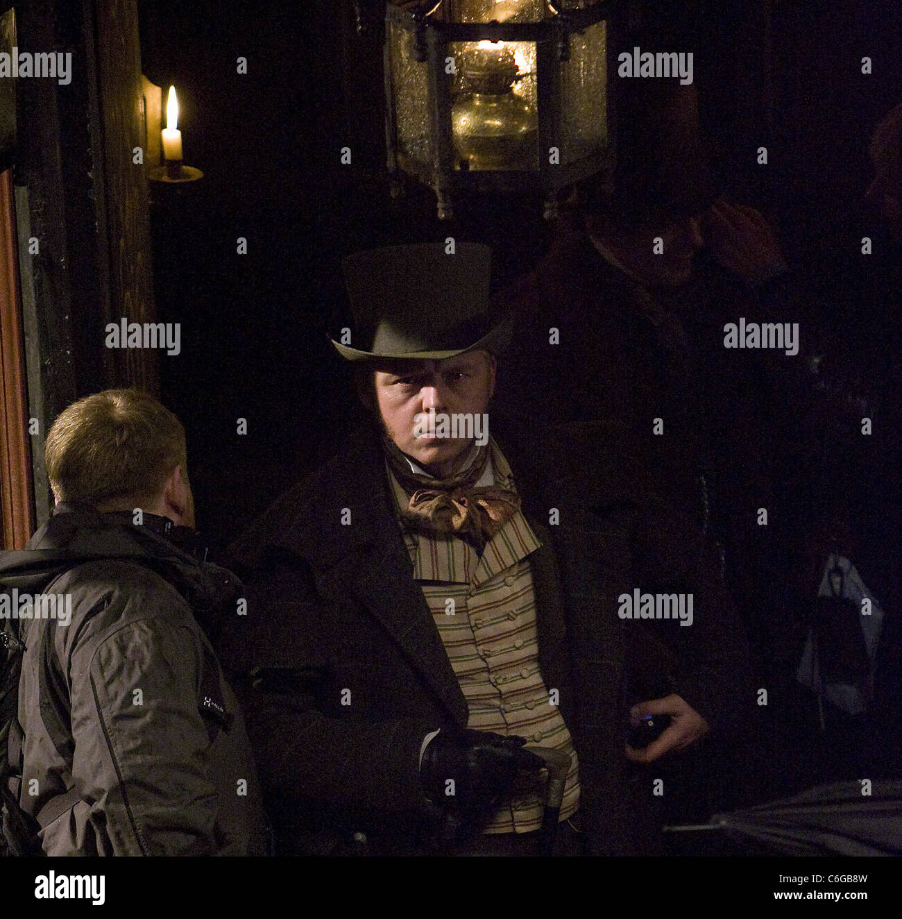 Simon Pegg Simon Pegg and Andy Serkis on the set of their new movie ...