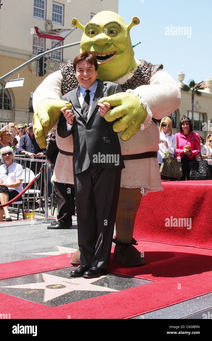 Mike Myers & Shrek Shrek honoured with the 2408th star on the Hollywood ...