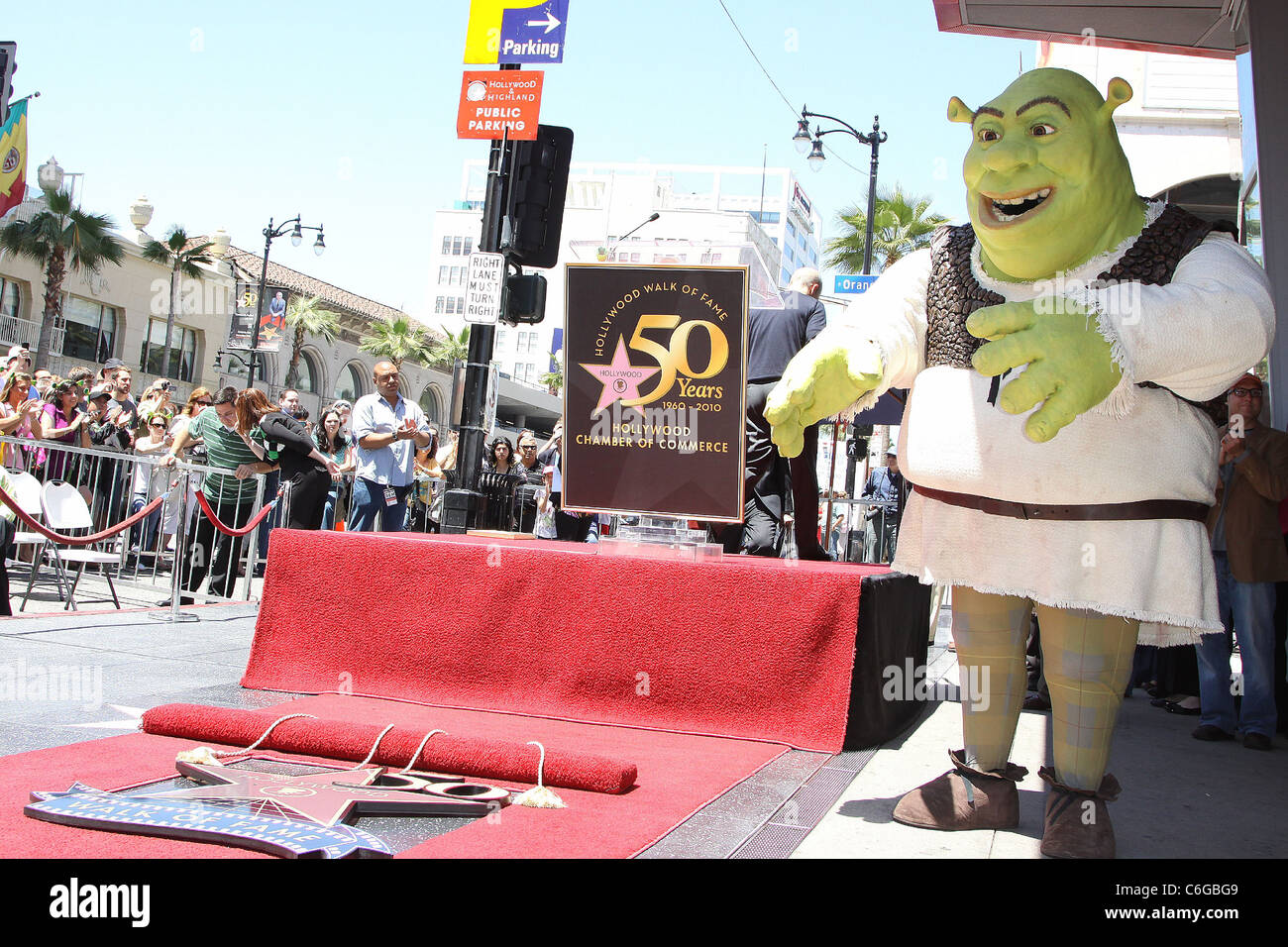 Shrek is honoured with the 2408th star on the Hollywood Walk of Fame ...