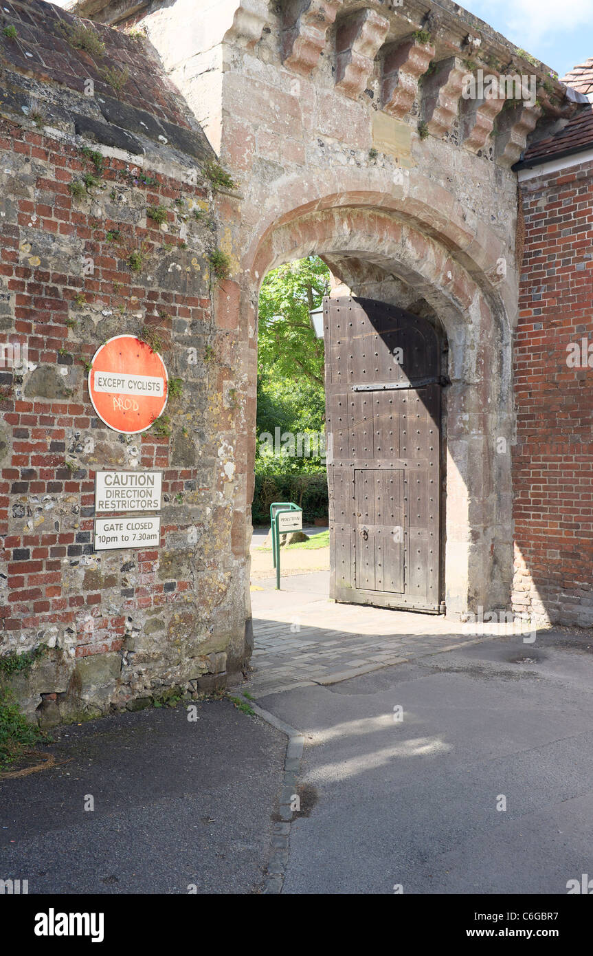 Harnham Gate in Salisbury Cathedral Close Stock Photo - Alamy