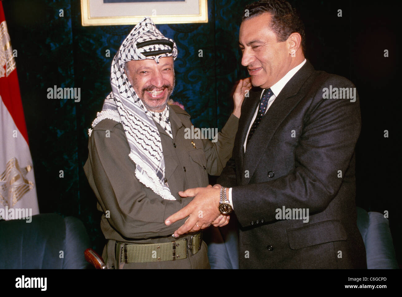 Plo chairman yasser arafat hi-res stock photography and images - Alamy
