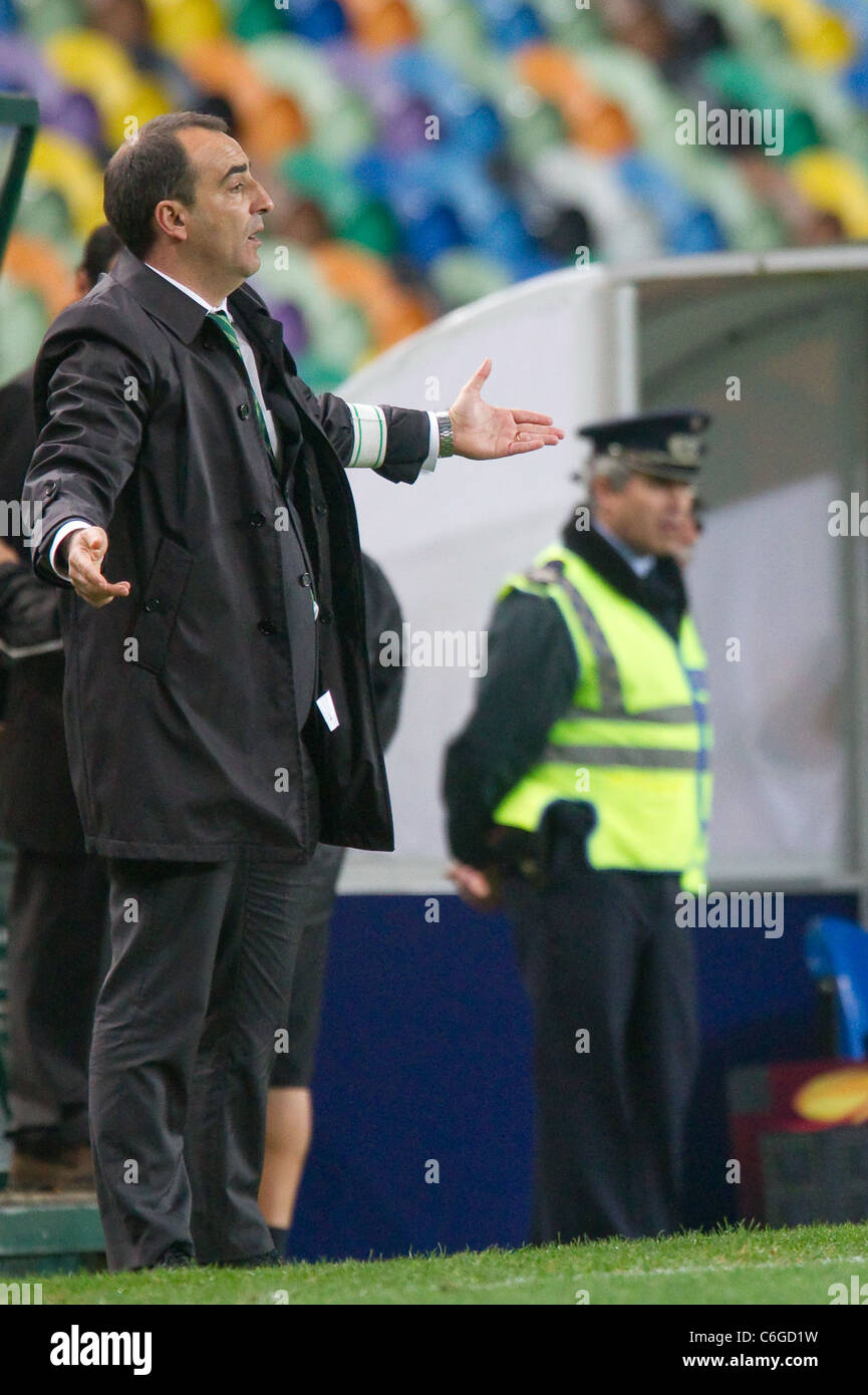 Carlos Carvalhal, Sporting's coach reacts during the football match ...