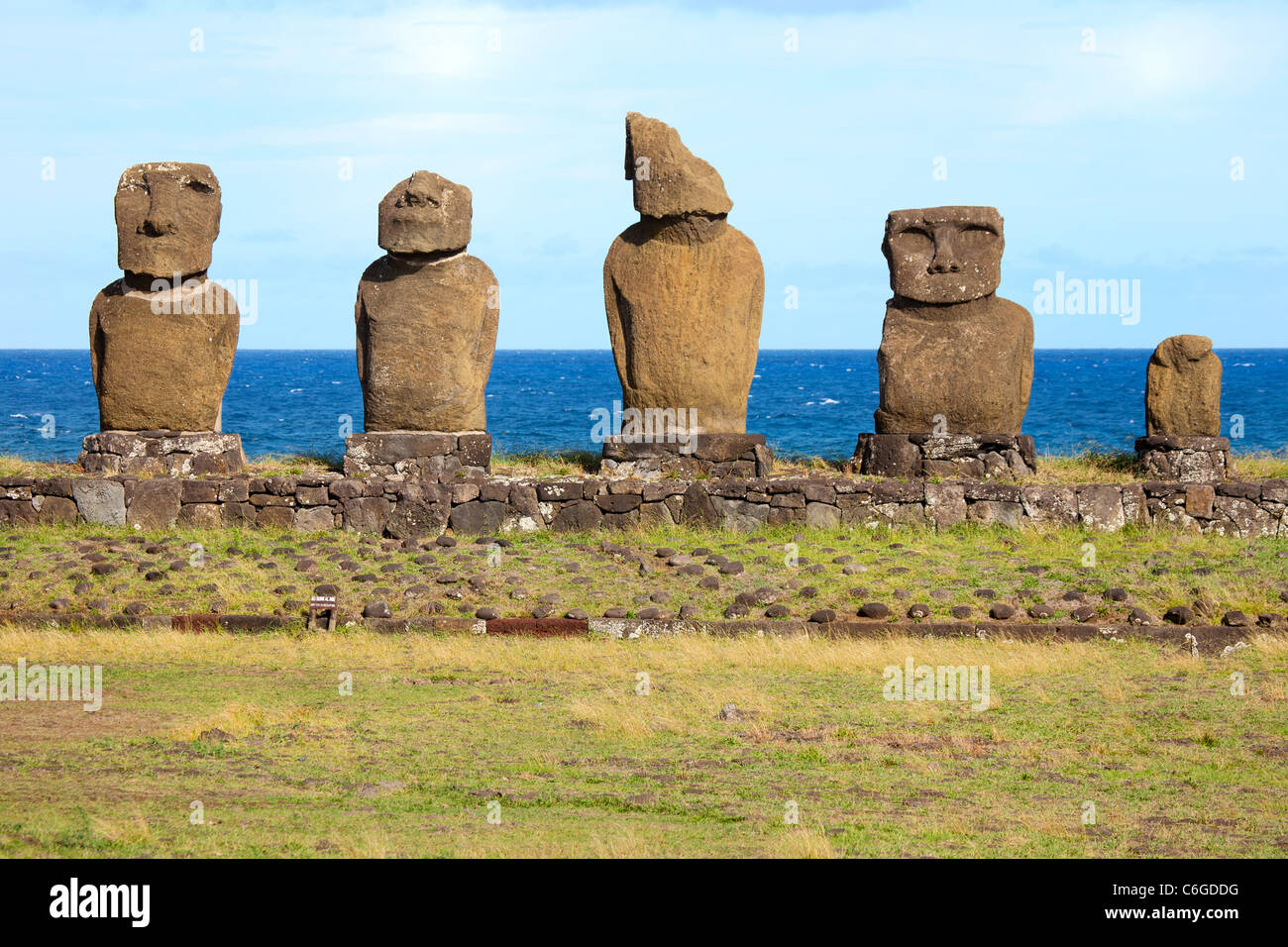 Island monuments hi-res stock photography and images - Alamy