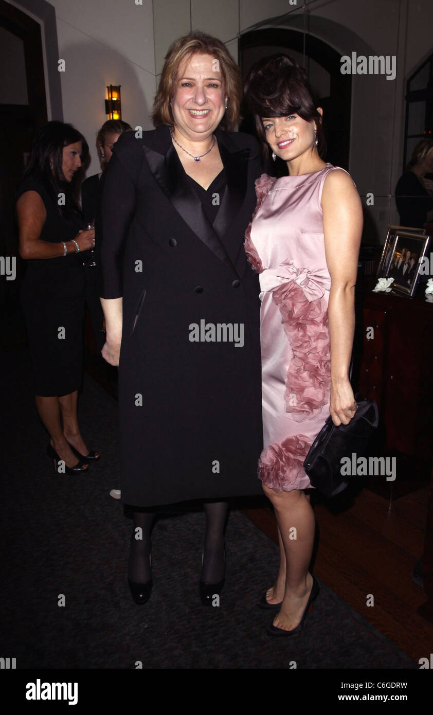 Mena suvari oscar hi-res stock photography and images - Alamy