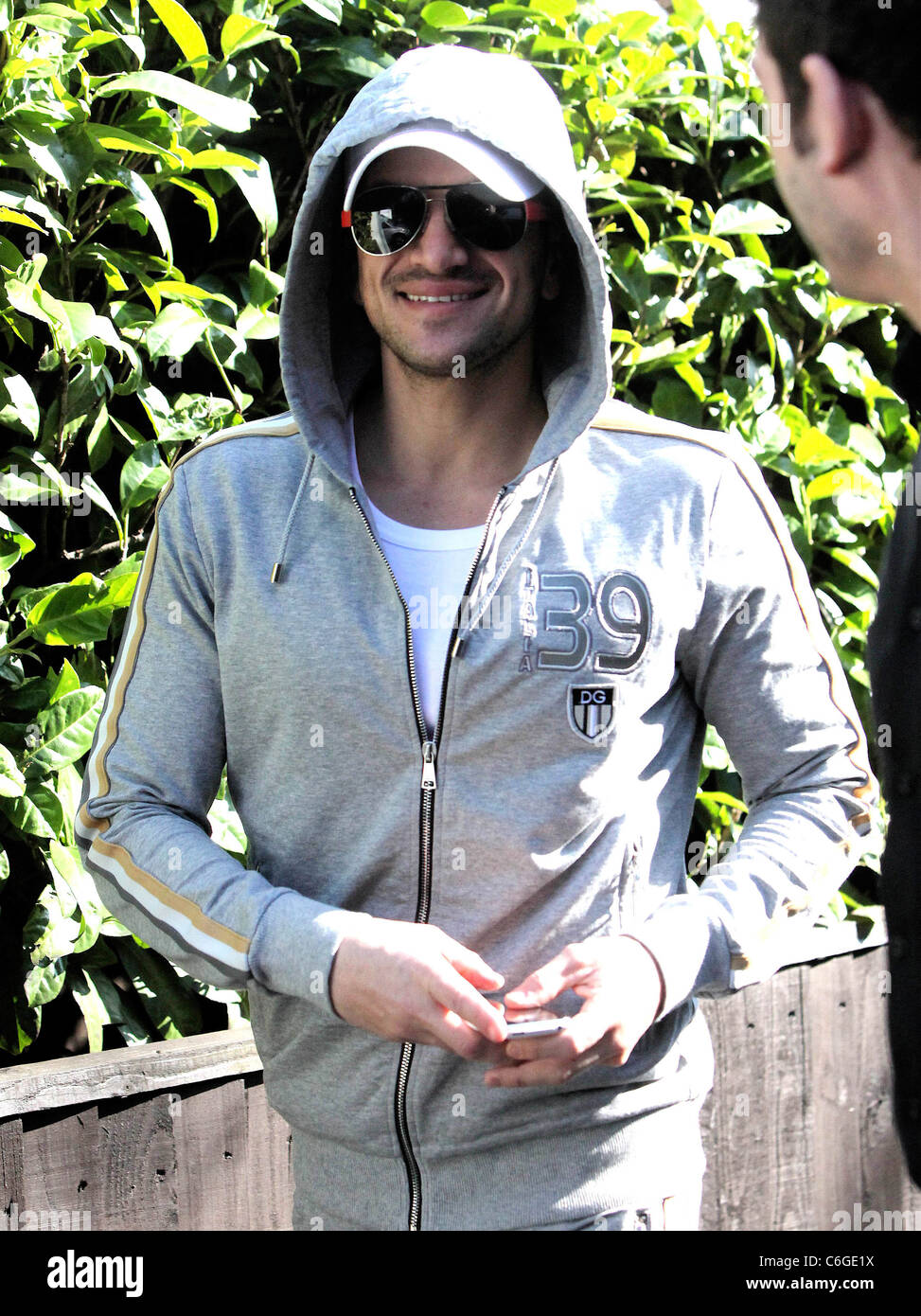 Peter andre leaving his house brighton hi-res stock photography and ...