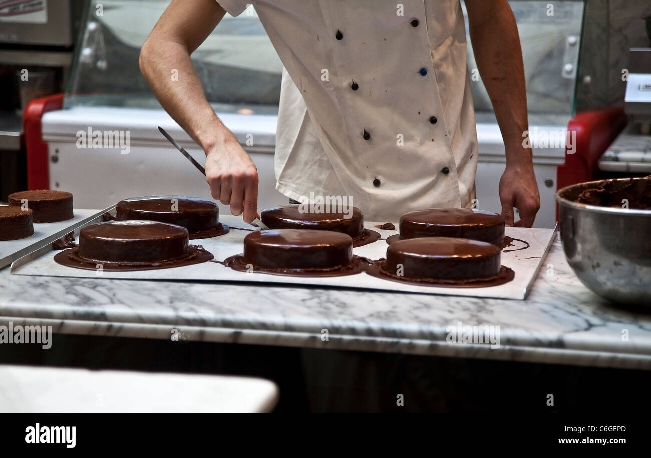 Vienna cake hi-res stock photography and images - Alamy