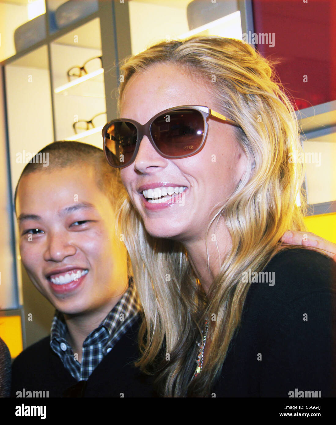 Jason Wu and Meredith Melling Burke Modo for Jason Wu 2010 optical and ...