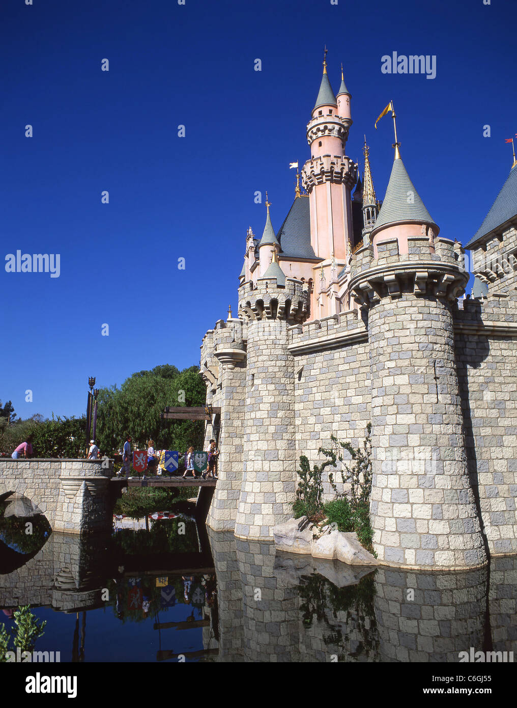 Anaheim california disneyland castle hi-res stock photography and ...
