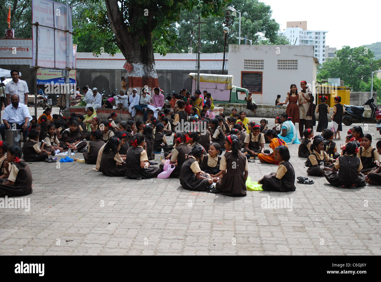 school lunch time Stock Photo - Alamy