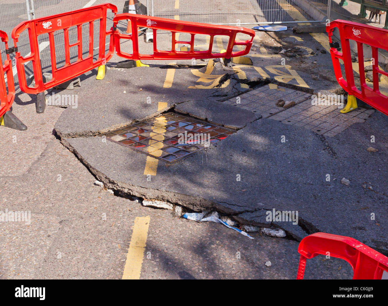 Drain covers hi-res stock photography and images - Alamy