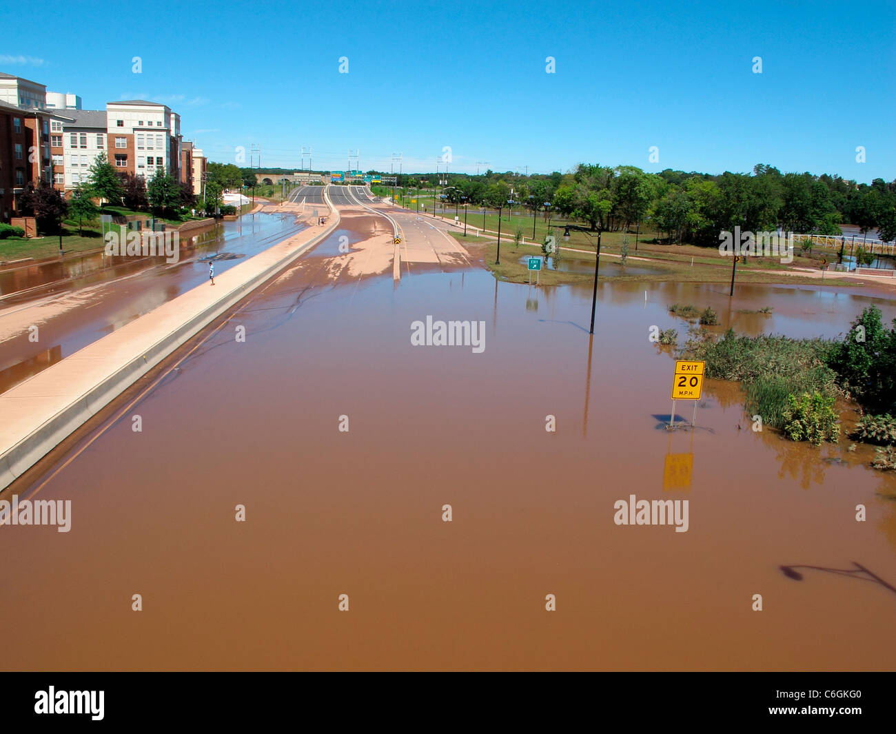 Section of Route 18 in New Brunswick, NJ, flooded with water after ...