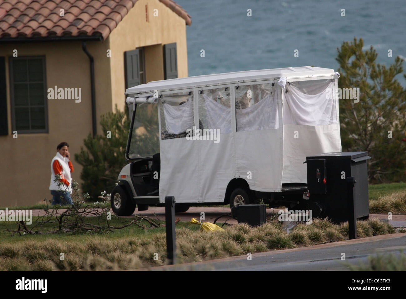 The bachelor wedding of Jason Mesnick and Molly Malaney held at ...