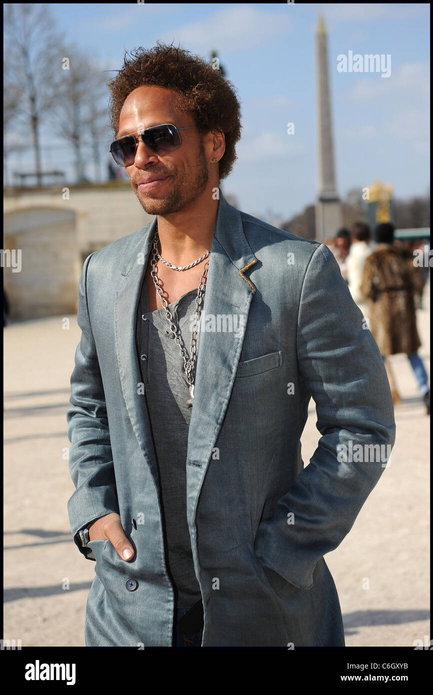 Gary Dourdan Paris Fashion Week Ready to Wear Fall Winter 2010 - Viktor ...
