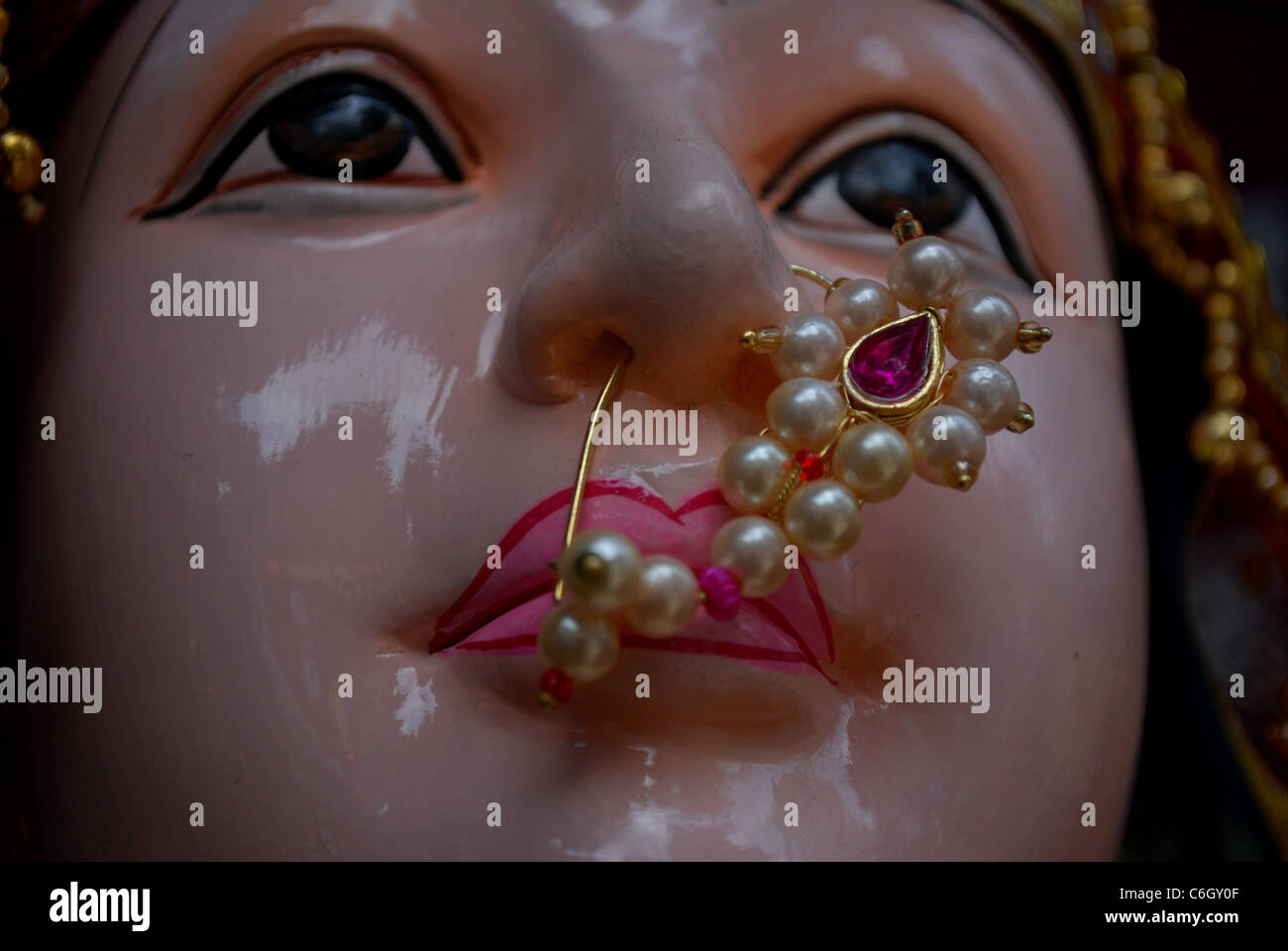 Gouri statue hi-res stock photography and images - Alamy