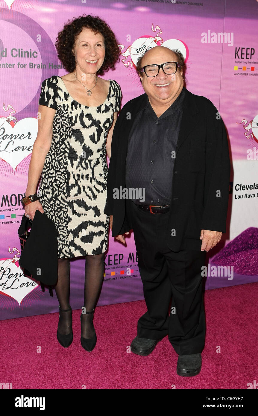 Rhea Perlman Et Danny Devito