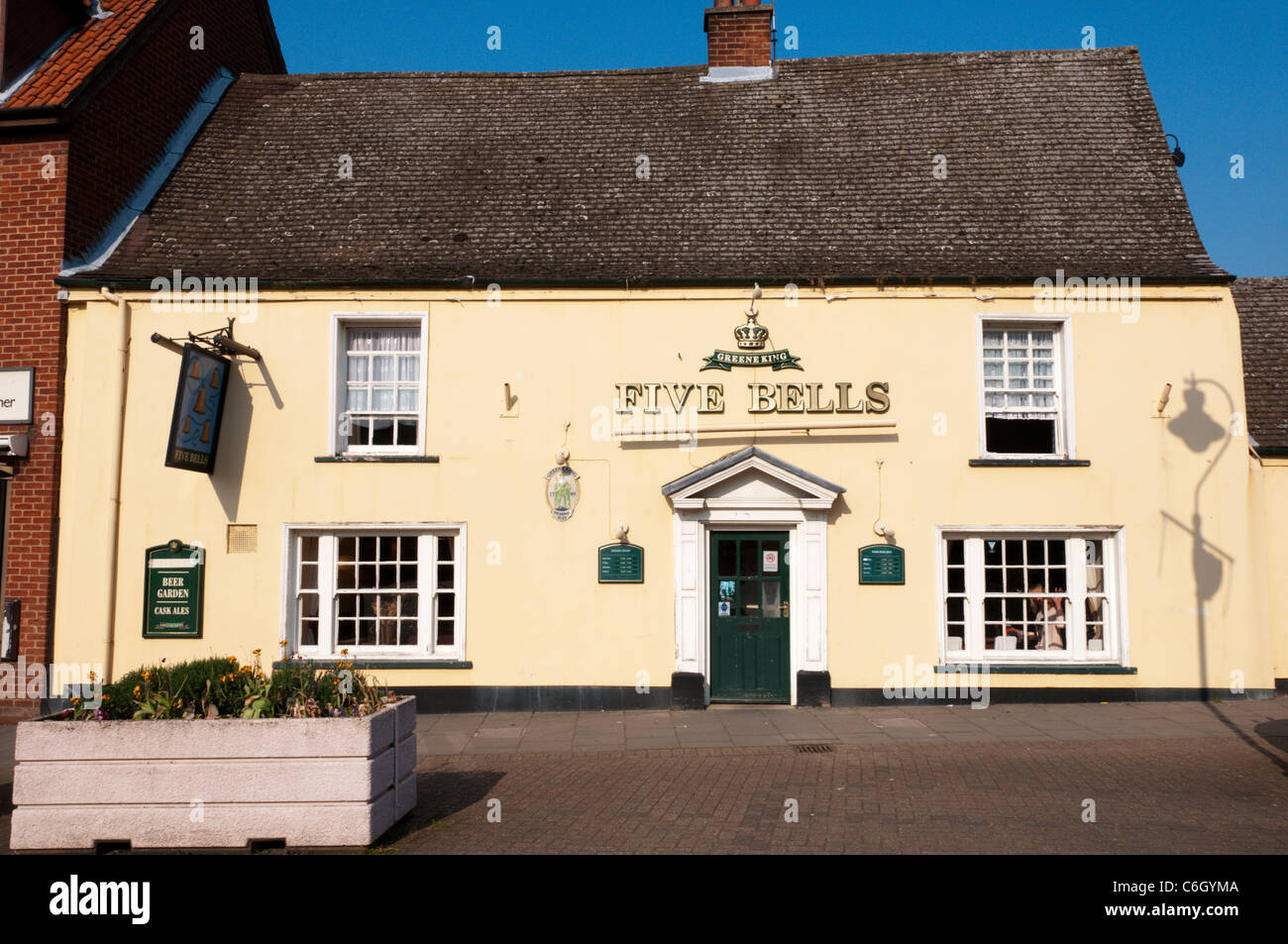 The Five Bells pub in the market place at Brandon, Suffolk Stock Photo ...