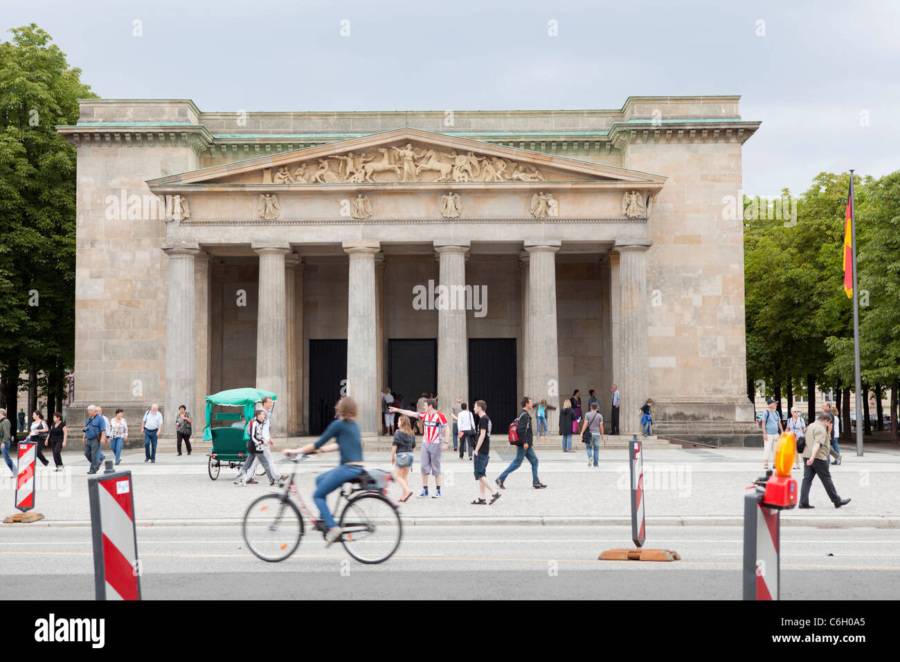 Die neue wache hi-res stock photography and images - Alamy
