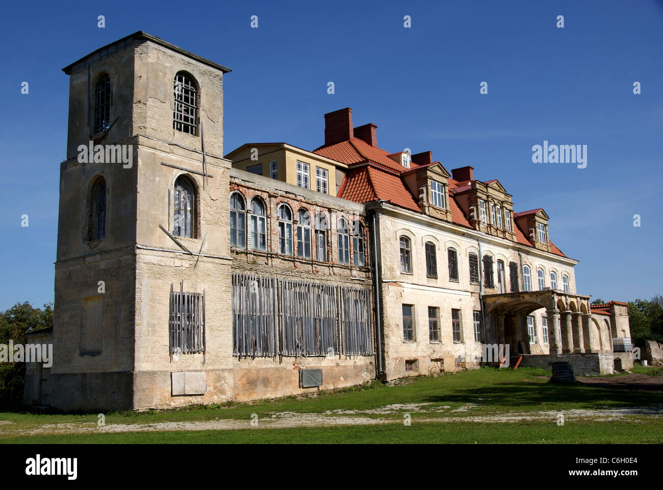 Old stone manor house hi-res stock photography and images - Alamy