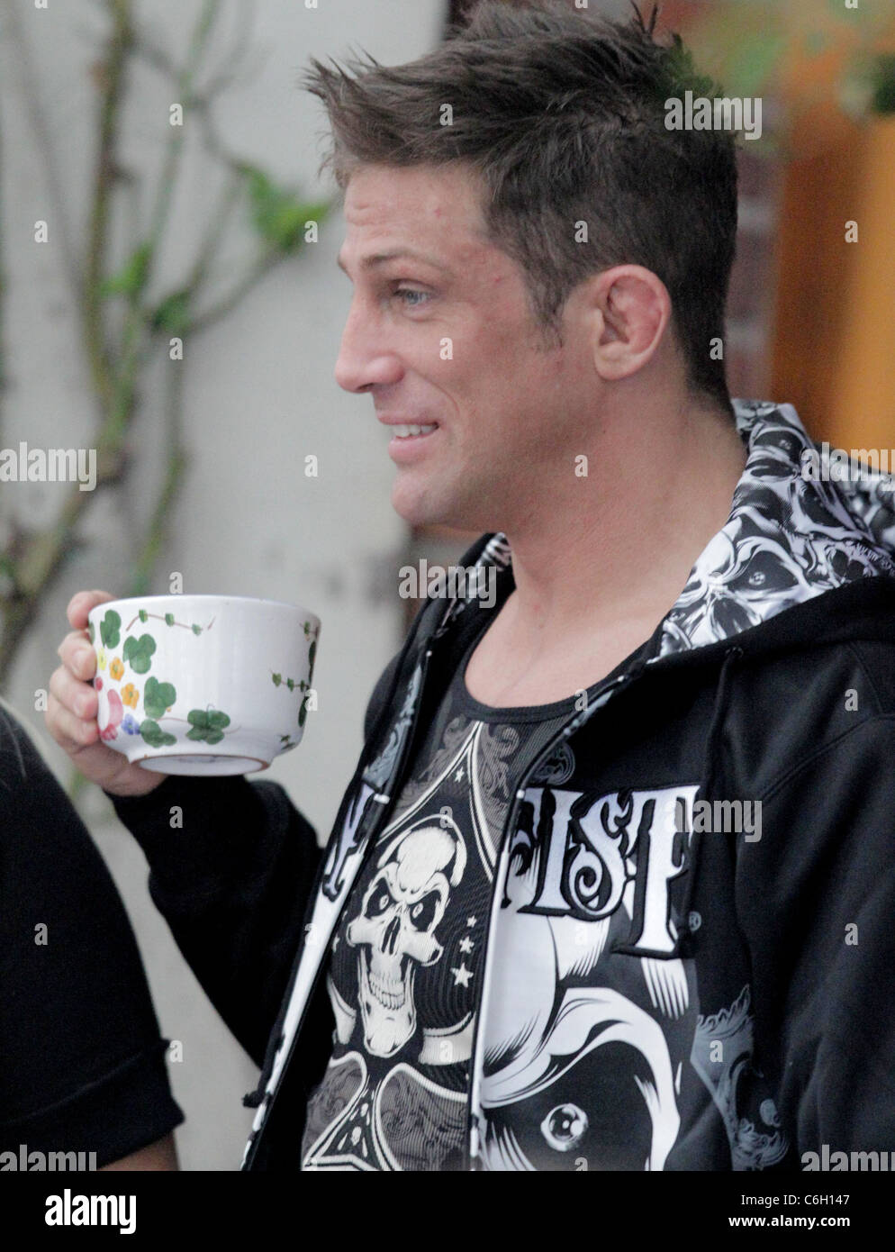 Alex Reid having lunch with his wife Katie Price and friends at the Ivy ...