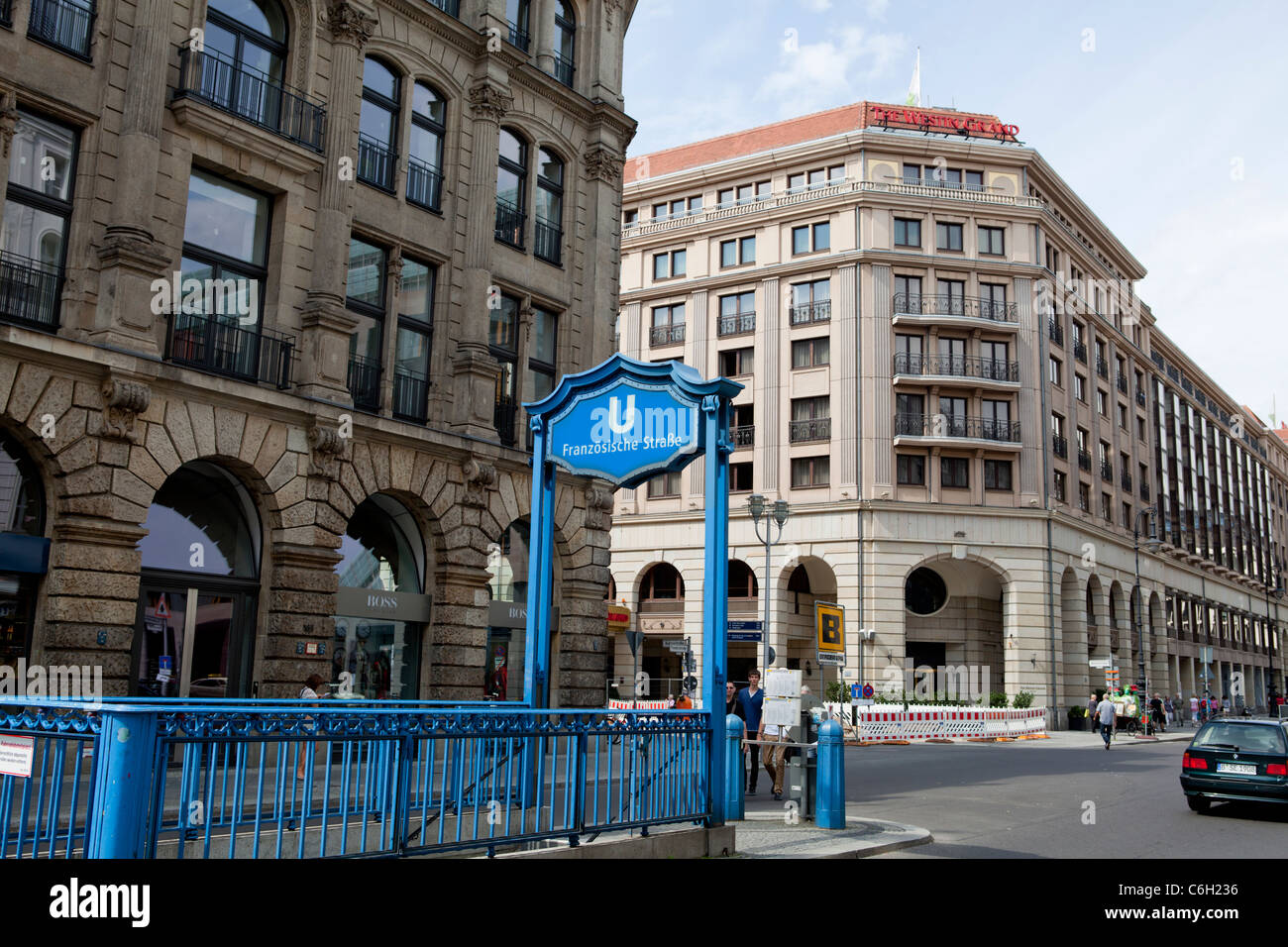 Underground stop hi-res stock photography and images - Alamy