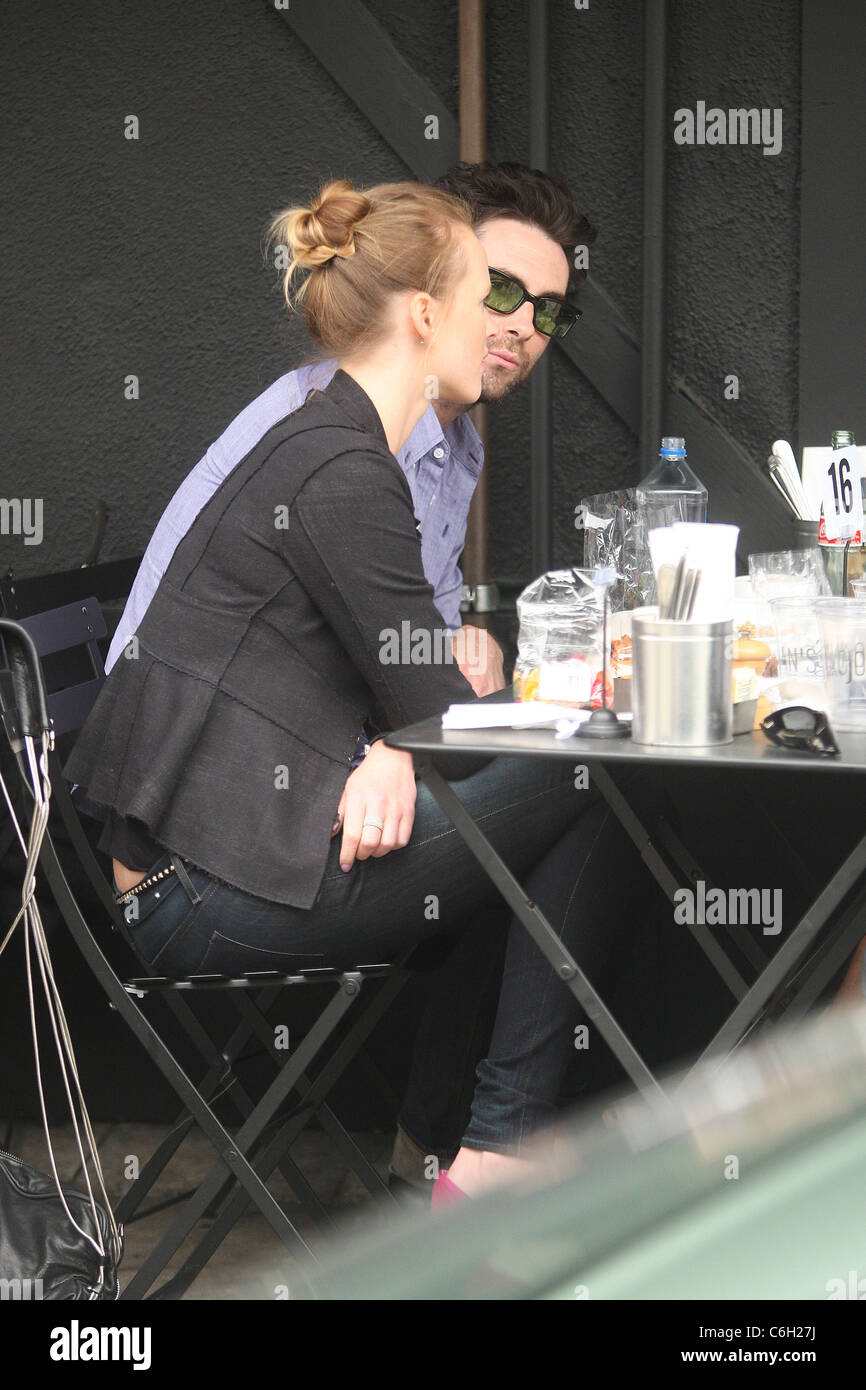 Maroon 5 frontman Adam Levine eating at Joan's on Third in West ...