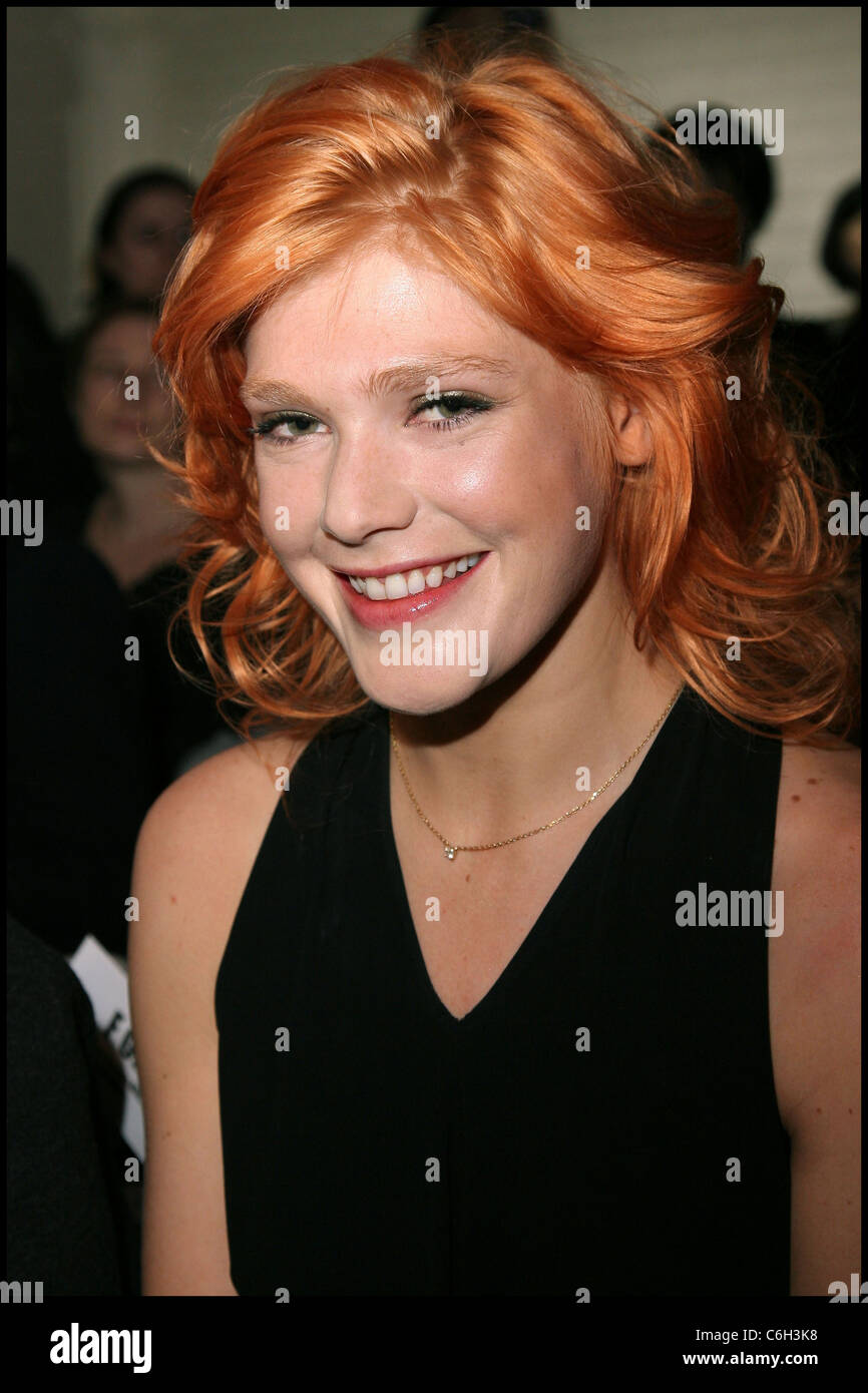 Micky Green Paris Fashion Week Ready to Wear Fall Winter 2010 - Jean ...