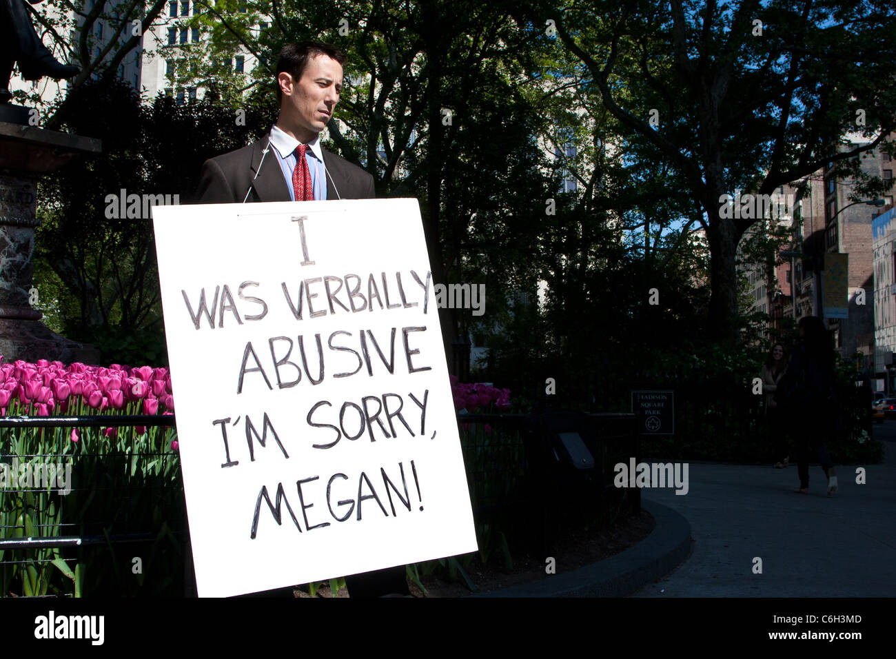 Jeff Ragsdale comedian and actor carries out his latest stunt by ...