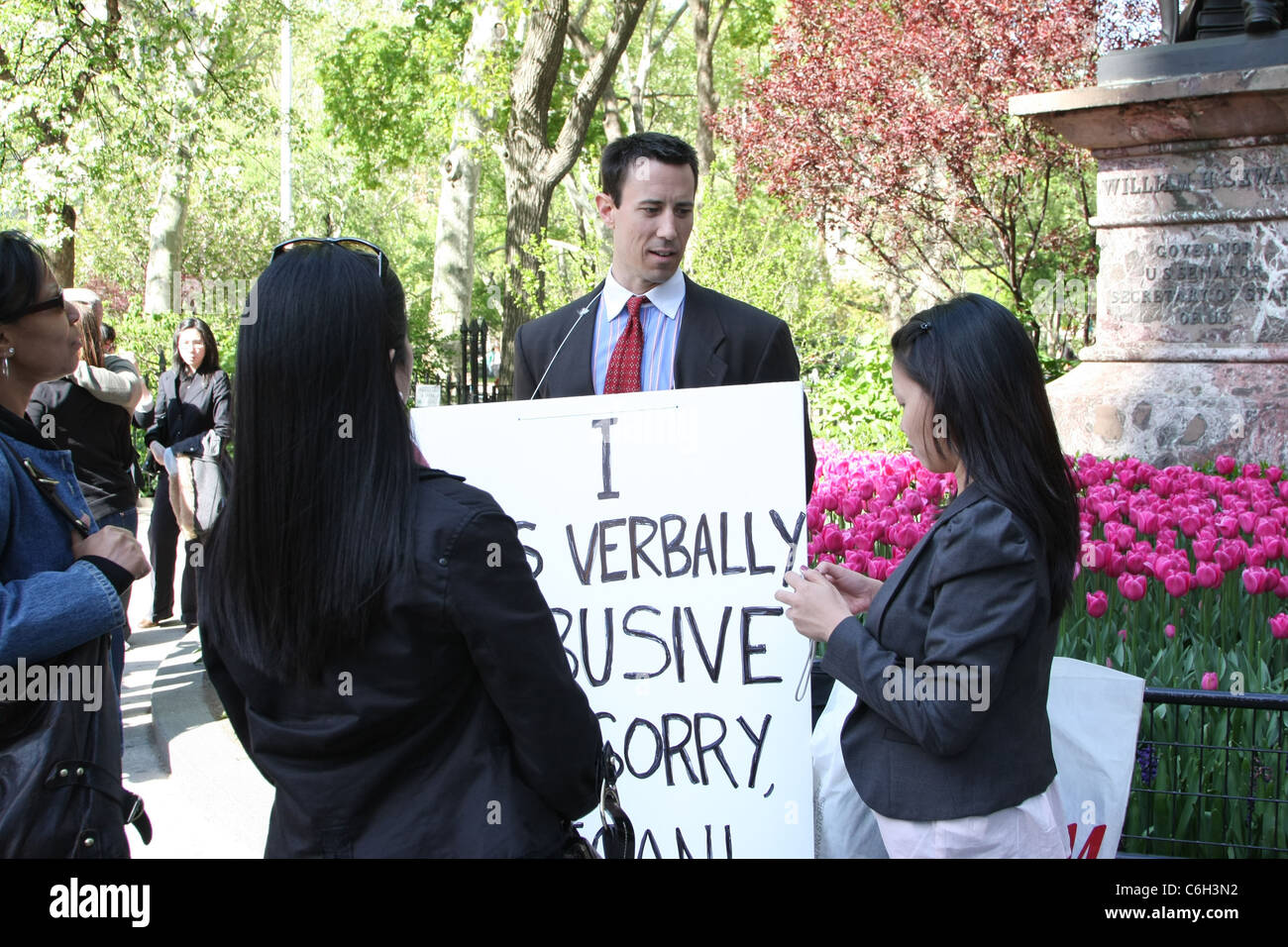 Jeff Ragsdale comedian and actor carries out his latest stunt by ...