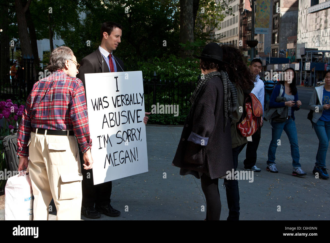 Jeff Ragsdale comedian and actor carries out his latest stunt by ...