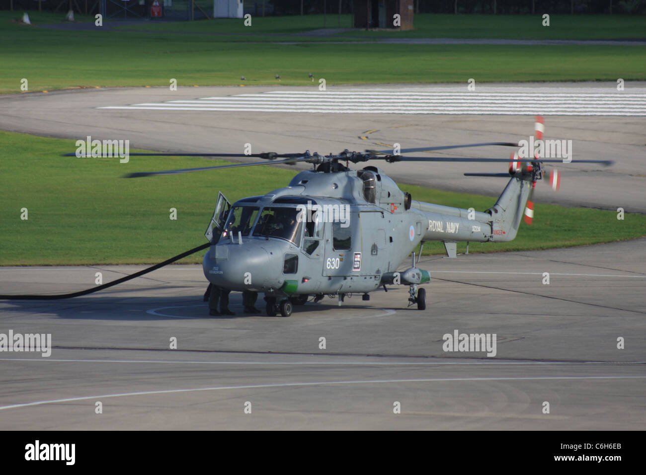 Refueling helicopter hi-res stock photography and images - Alamy