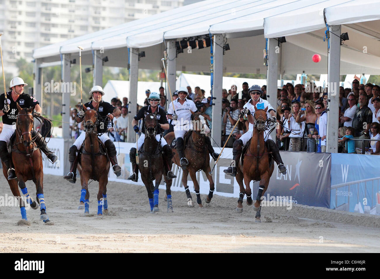 Guillermo Usandizaga, Matias Magrini, Chet Lott, Pelon Escapite and ...