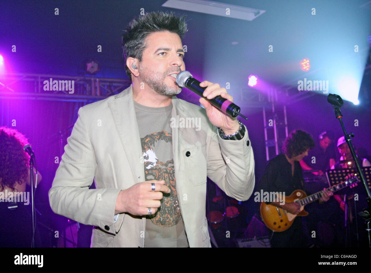 Singer luis enrique puerto rico hi-res stock photography and images - Alamy