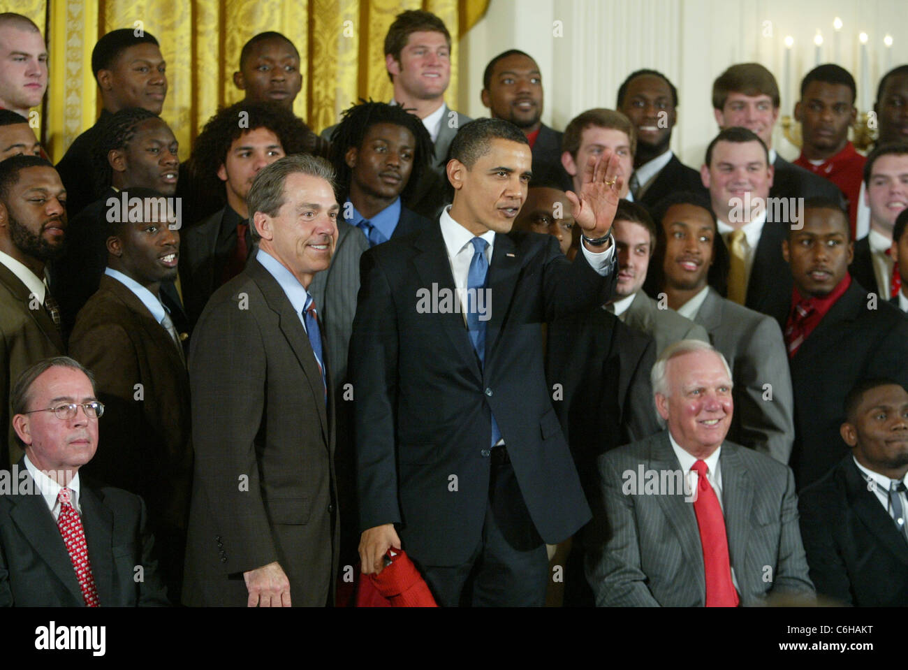 President Barack Obama welcomes the Bowl Championship Series National ...