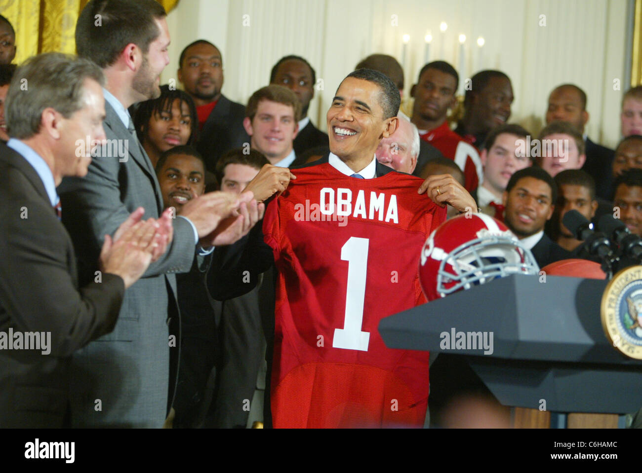 President Barack Obama welcomes the Bowl Championship Series National ...