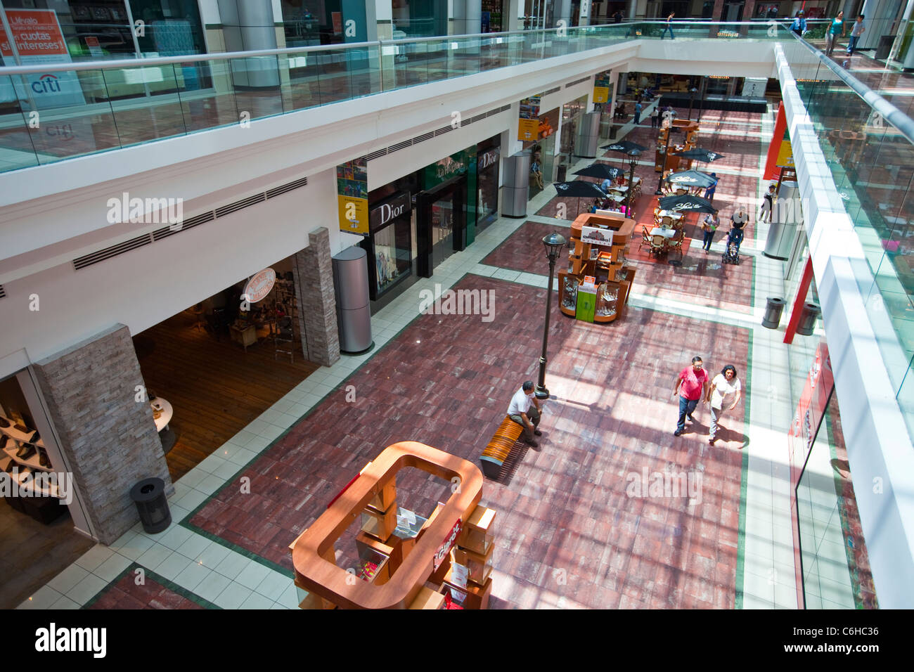 Shopping Center in San Salvador, El Salvador Stock Photo - Alamy
