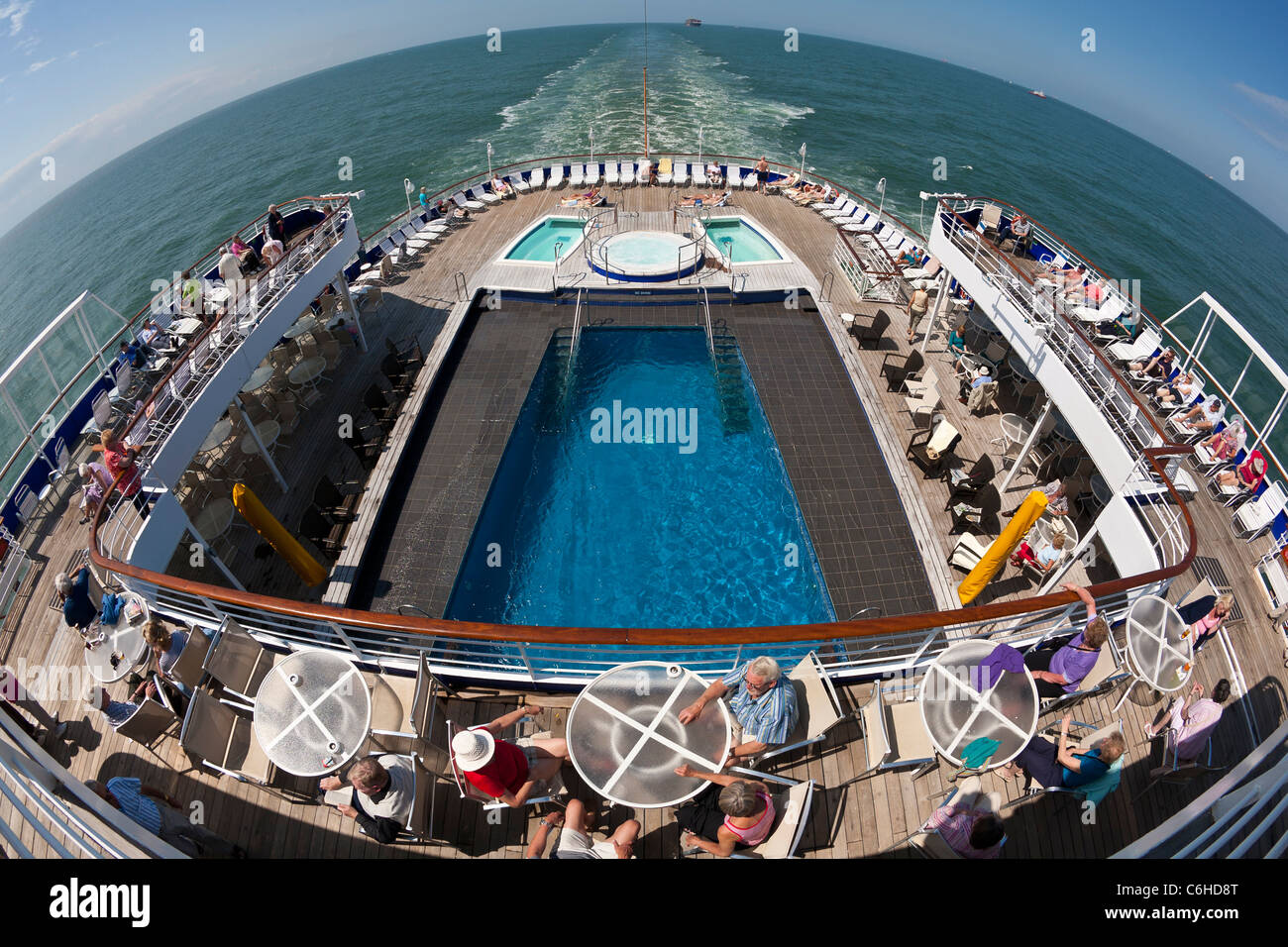 Lido deck hi-res stock photography and images - Alamy