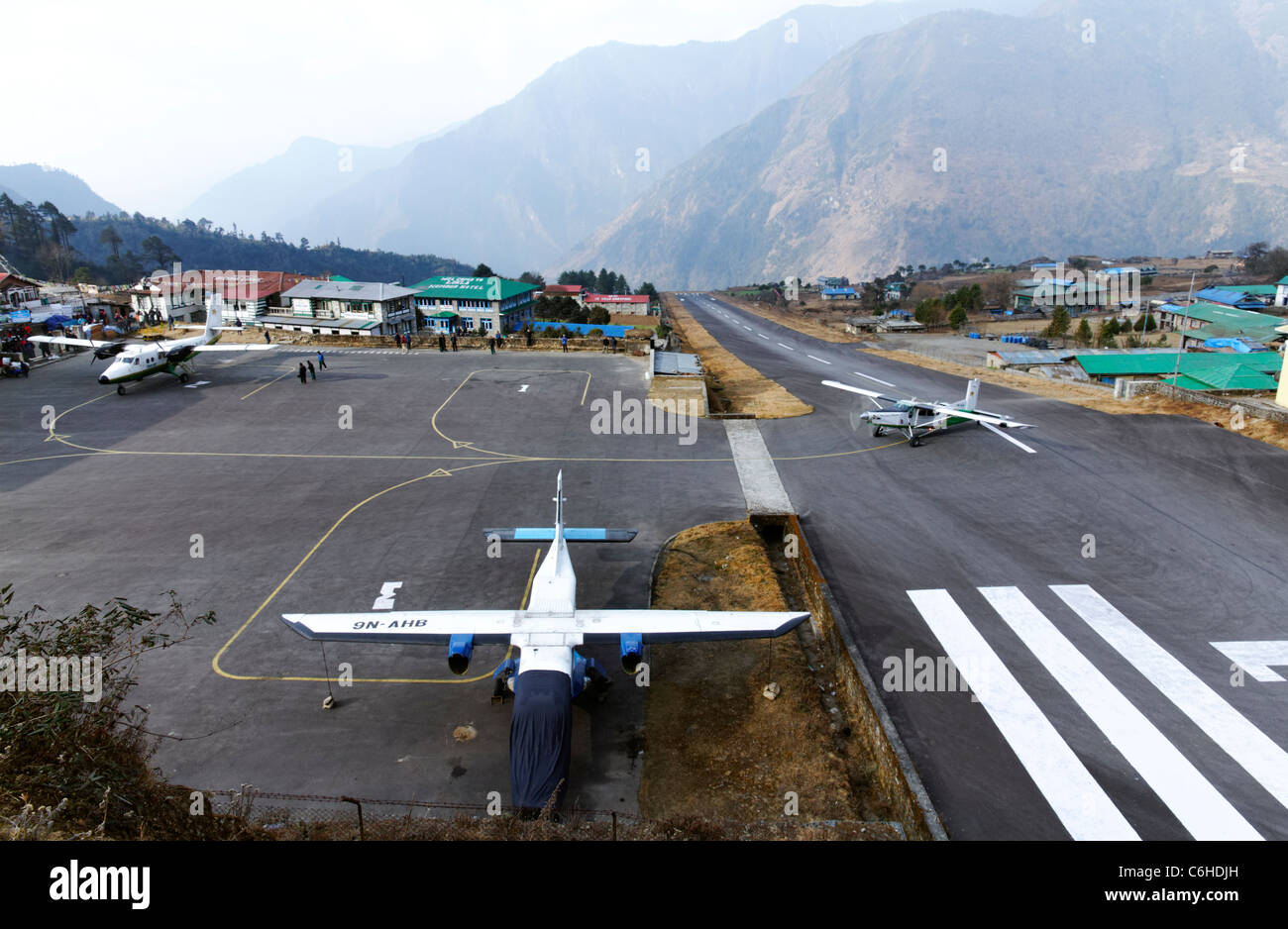 Lukla airport in the Himalayas, Nepal Stock Photo: 38492569 - Alamy