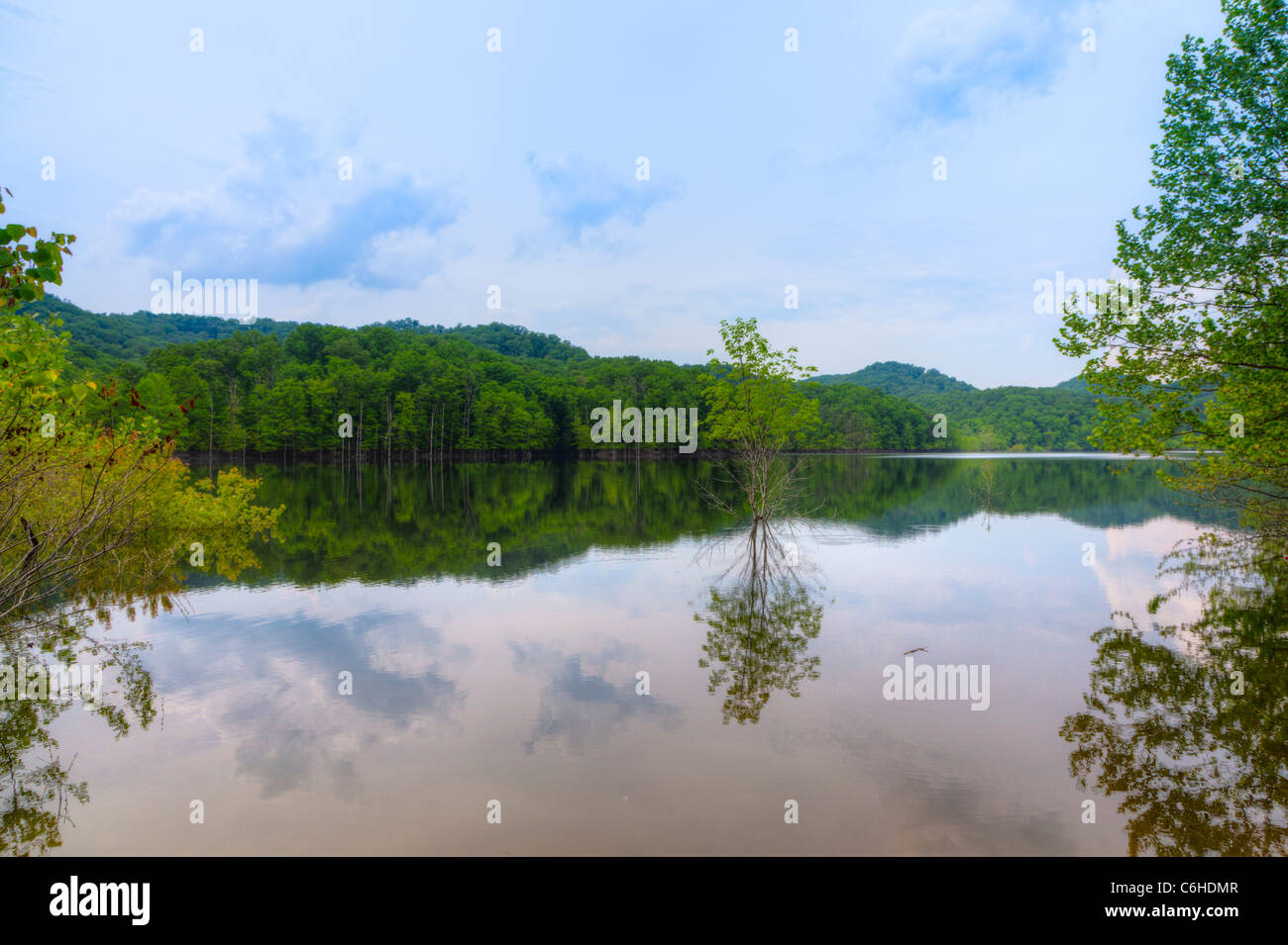 Kentucky blue sky hi-res stock photography and images - Alamy