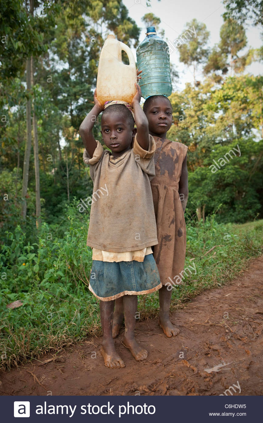 Carrying Water Head Africa Stock Photos & Carrying Water Head Africa ...