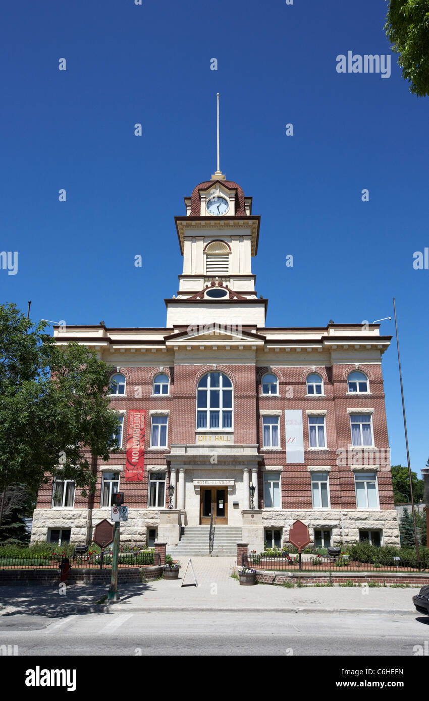 the old town hall hotel de ville french quarter winnipeg manitoba ...