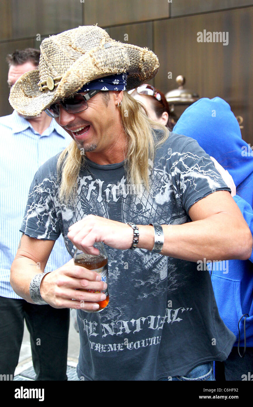 Bret Michaels the winner of NBC's 'Celebrity Apprentice' leaving his ...