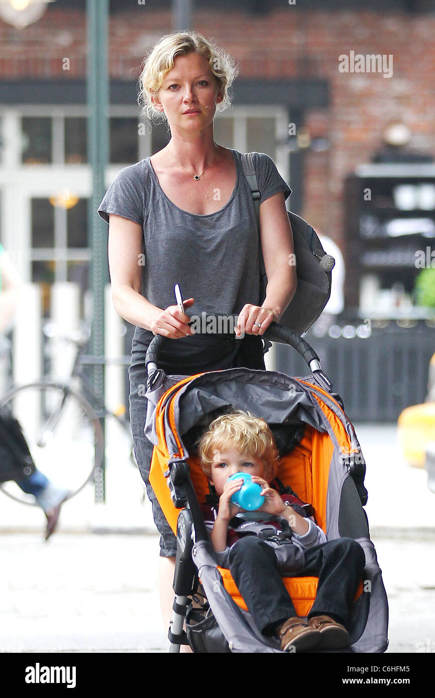 Gretchen mol_ ptolemy john williams hi-res stock photography and images ...