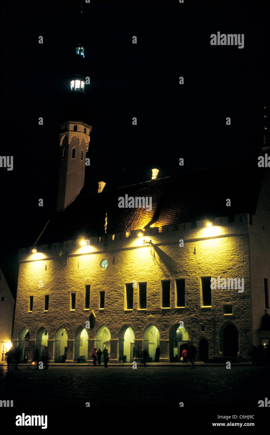 Tallinn, Estonia. Fourteenth-century town hall or Raekoja at night ...